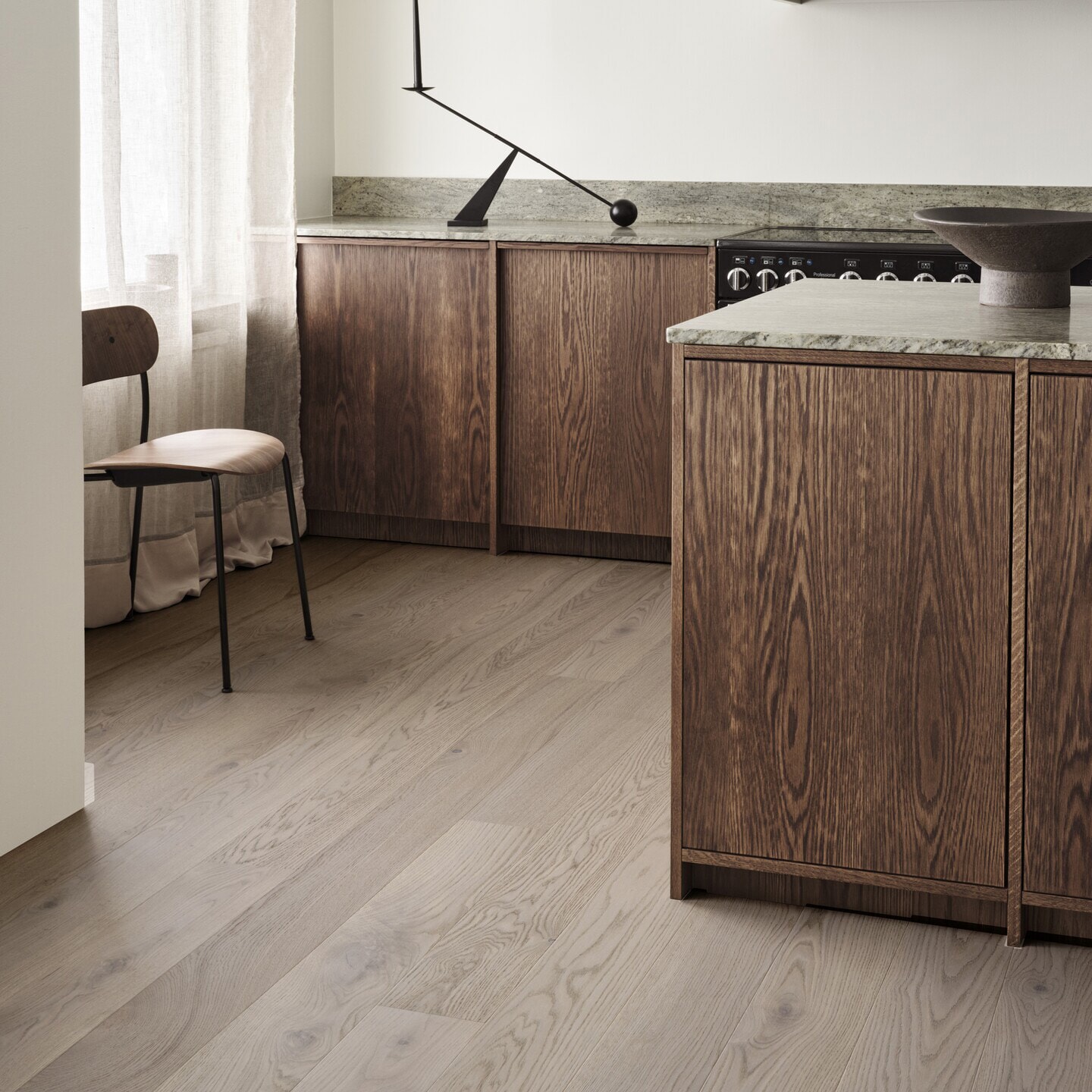 Tarkett Eik Grace Chiffon Grey Extramattlakk - parkett - Parketthuset